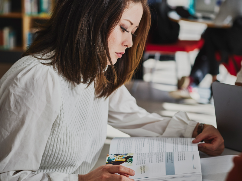 Fler blev lärare med högre bidrag och mindre lån - CSN